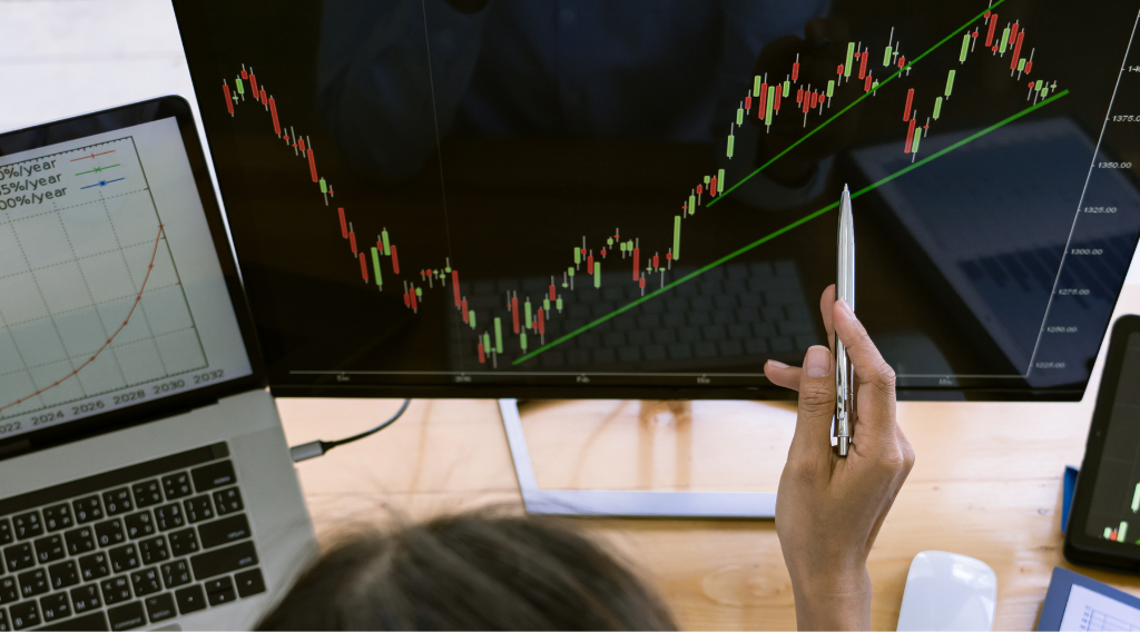 AI in Finance Departments. Enchancing Anomaly Detection and Real-Time ...